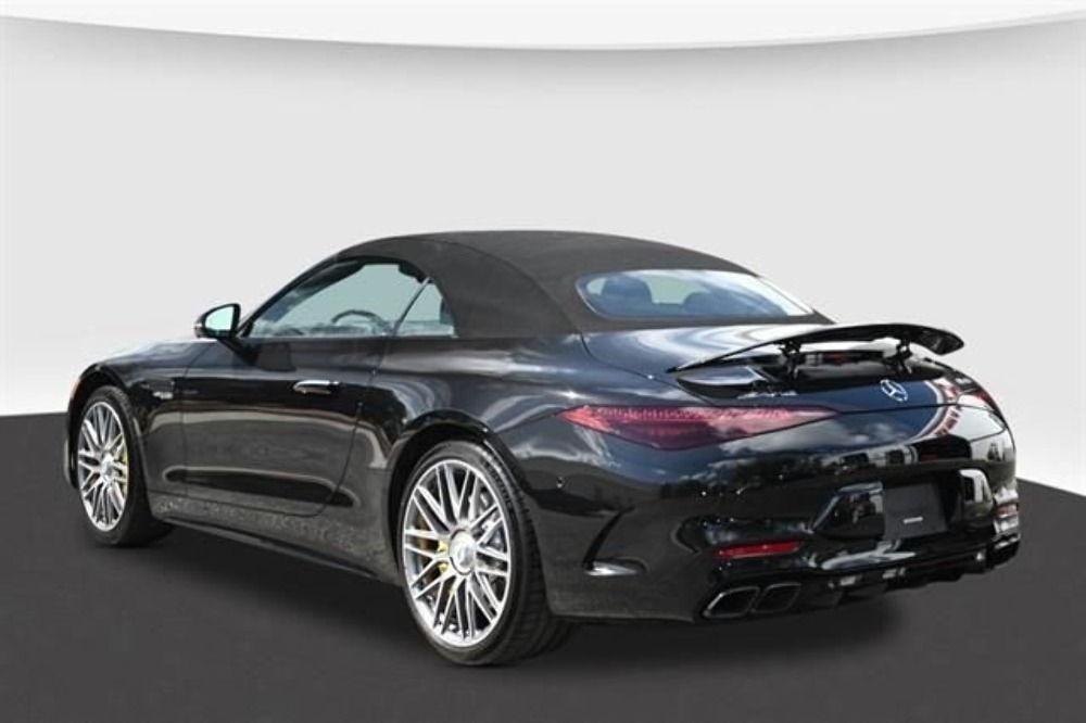 Lot J23-494 - 2022 Mercedes-Benz SL63 AMG Convertible | Premier Auction ...