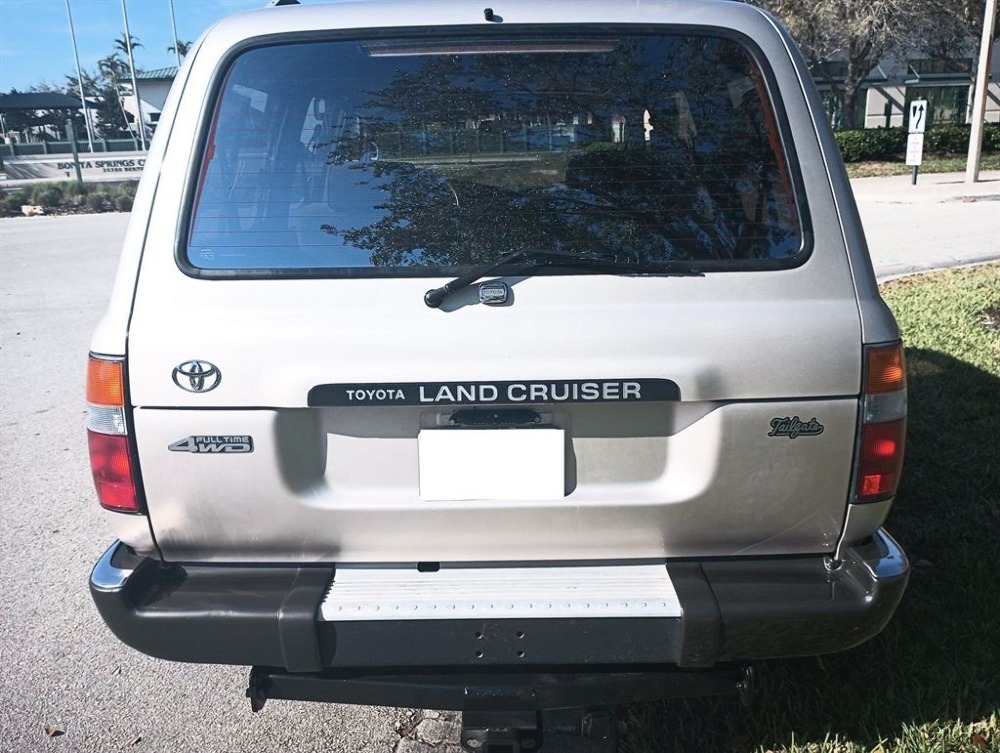 Lot M25-512 - 1993 Toyota Land Cruiser 4 X 4 Sport Utility | Premier ...