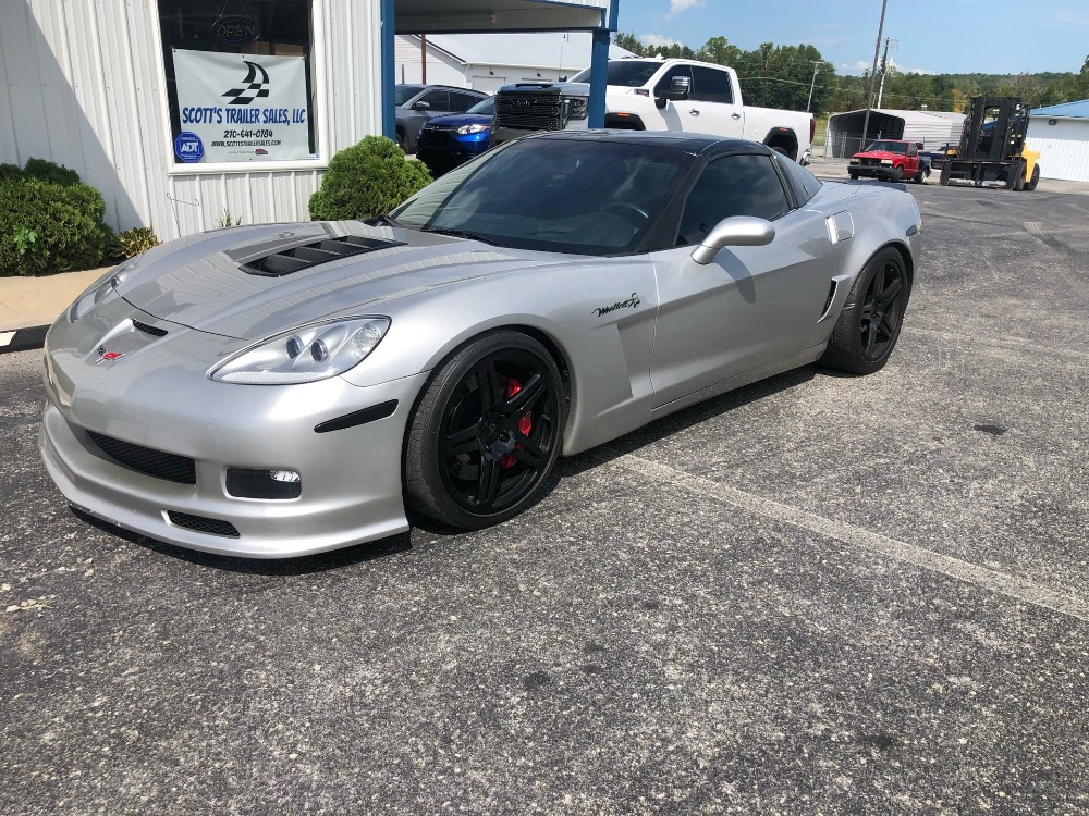 Lot M25-257 - 2005 Chevrolet Corvette Mallet Coupe | Premier Auction Group