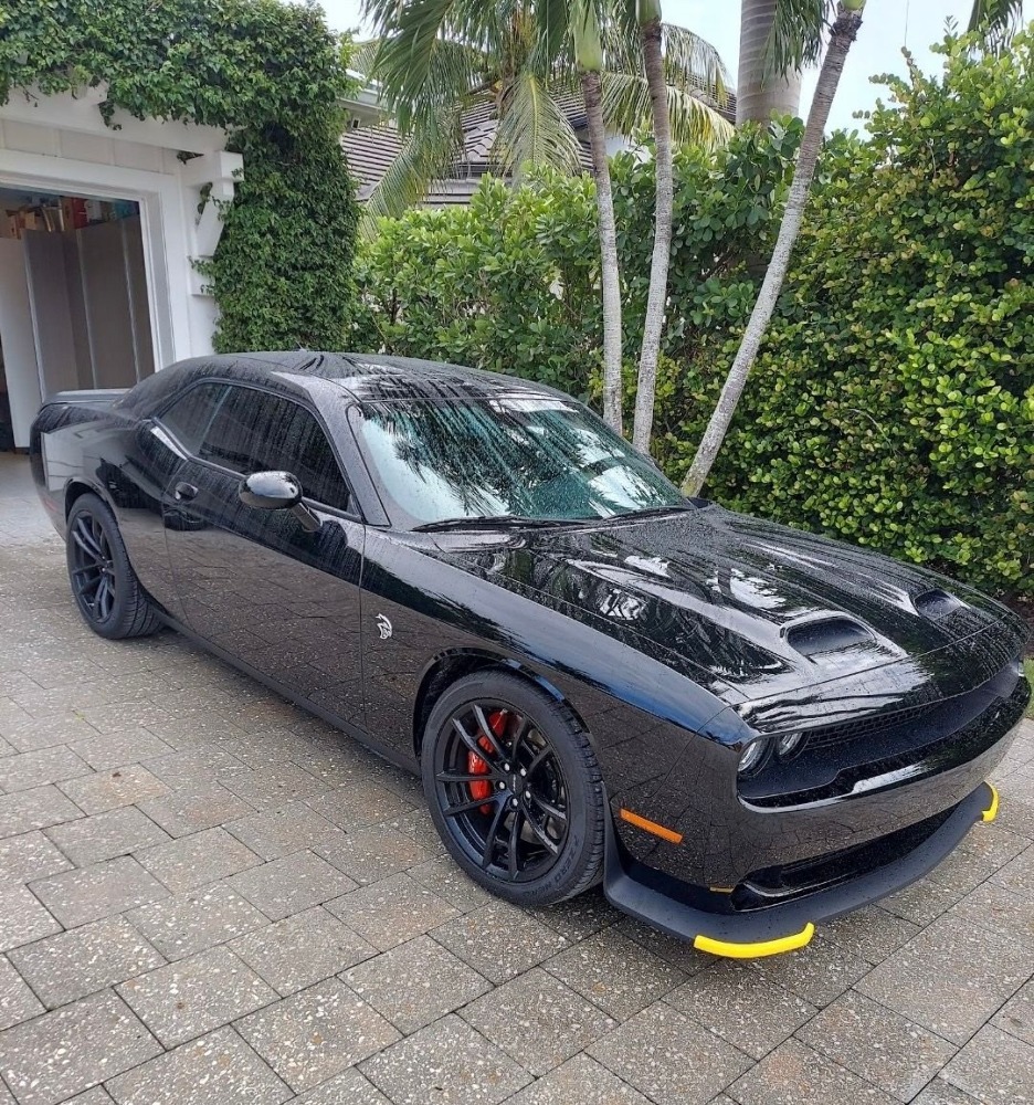 Lot M25-433 - 2023 Dodge Challenger SRT Hellcat Jailbreak Last Call ...