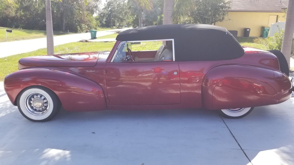Lot D25-586 - 1941 Lincoln Continental Restomod Coupe | Premier Auction ...